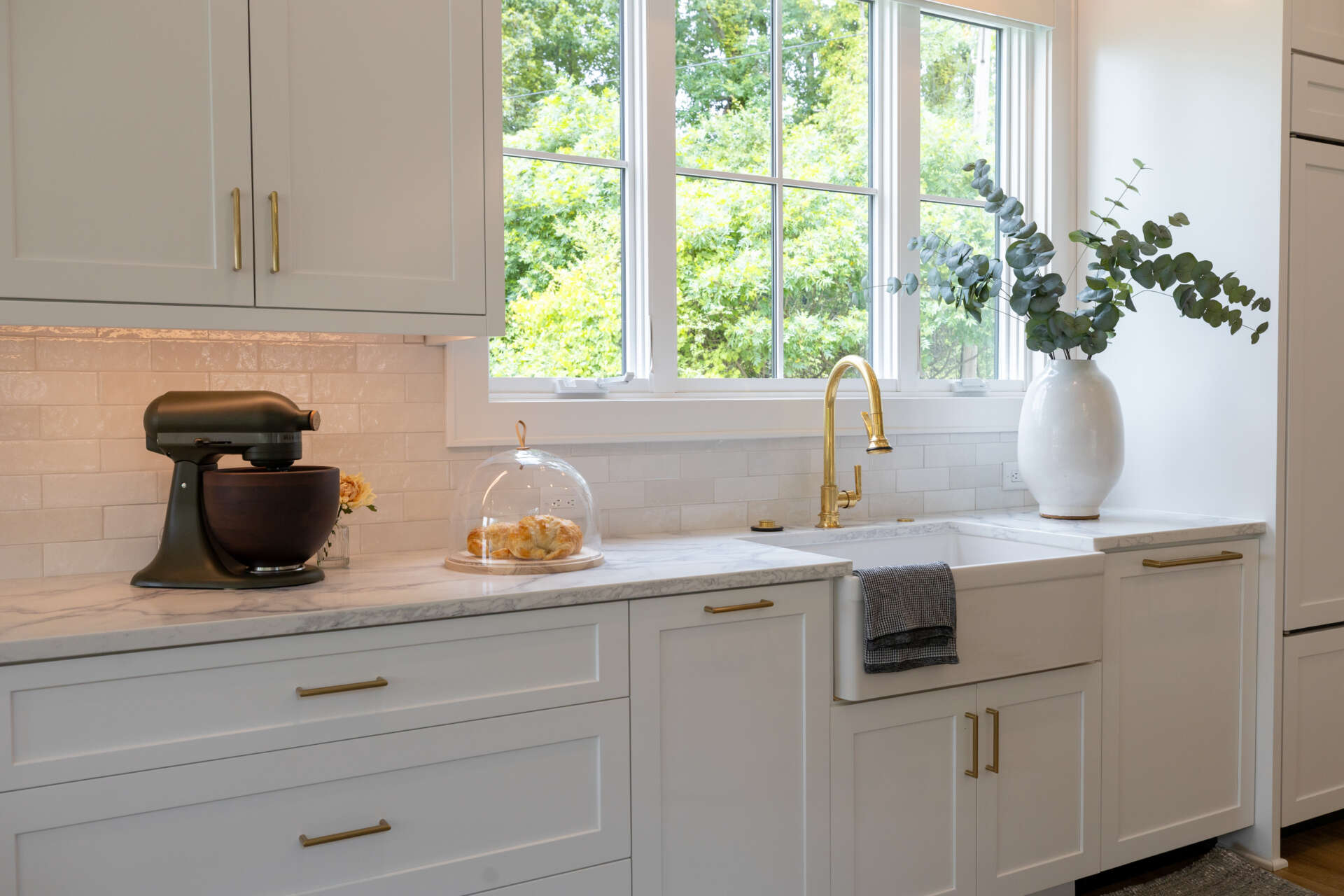 7 Creative Kitchen Storage Solutions That Actually Work!